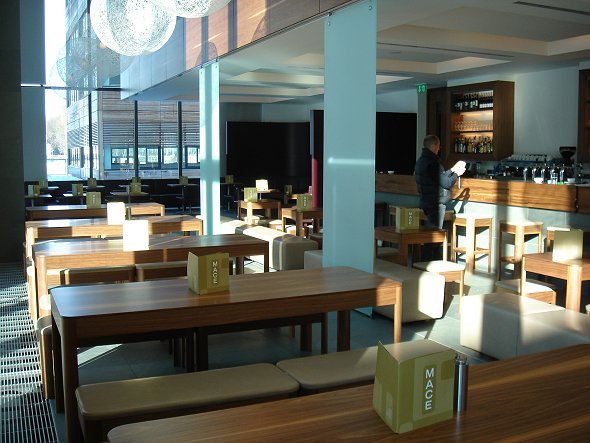 Restaurant Mace startet Instore TV – invidis