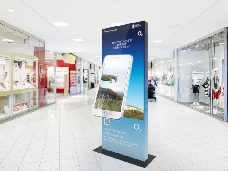 Digitale Außenwerbung: Fliegendes iPhone – O2 startet Kampagne auf 3D ...