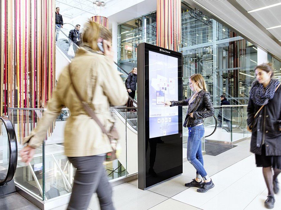 DooH Schweiz: Clear Channel erweitert sein Retail DooH Netz | invidis