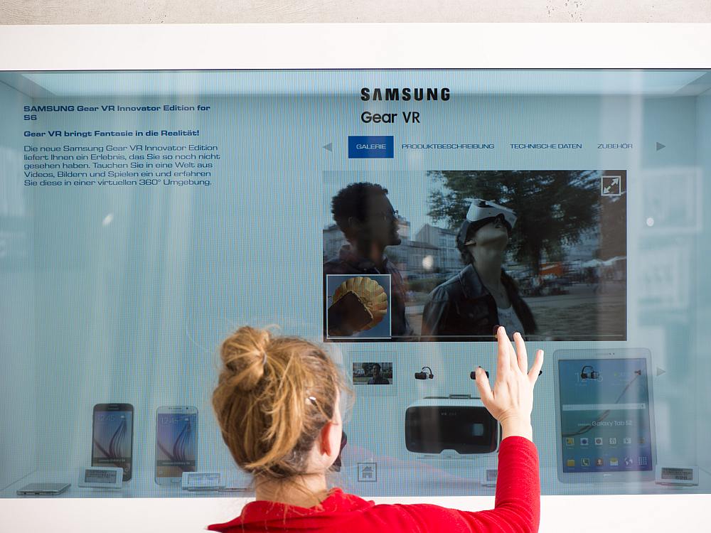 Interactive Digital Signage im Einzelhandel: Kleine Shops in der City ...