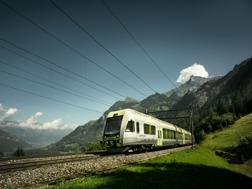 Fahrgast-TV: Bahnbetreiber BLS AG setzt ab 2017 auf passengertv | invidis