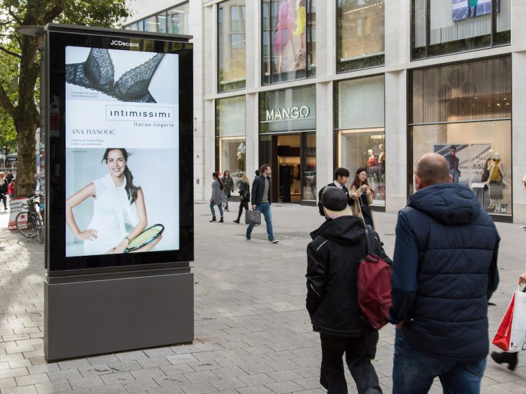 Dessous: Intimissimi startet neue DooH-Kampagne | invidis