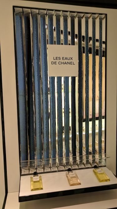 Health & Beauty: Chanel bringt Display-Kunst im Store | invidis