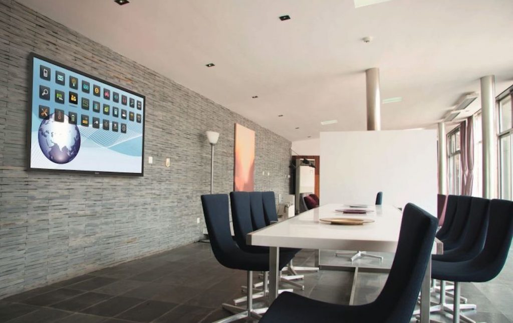 Digital Signage Screens: Neue Serie von Philips Professional Display ...