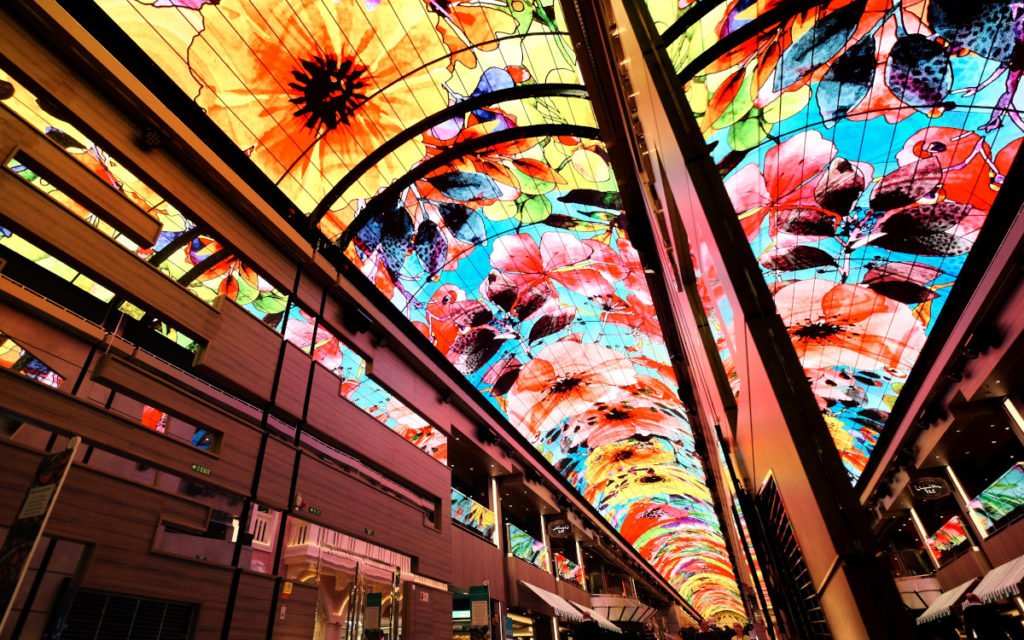 Kreuzfahrtschiffe: Digital Signage trifft Sehnsucht | invidis