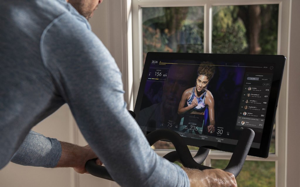 Social Fitness: Peloton, The Mirror und Digital Signage | invidis