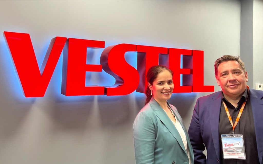 Personalien: Martin Romanowski wechselt zu Vestel | invidis