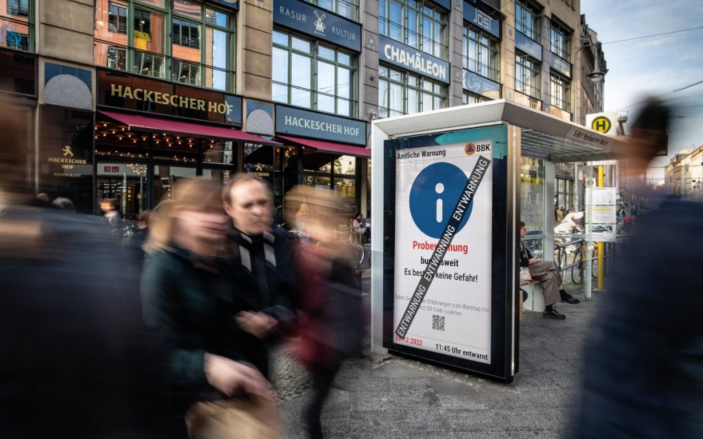 Warntag 8. 12. 2022: Probealarm auch auf DooH | invidis