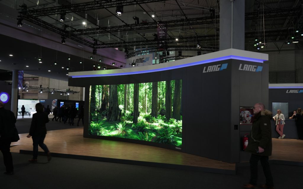 ISE 2023: Drohnenshows mit der Lang AG | invidis