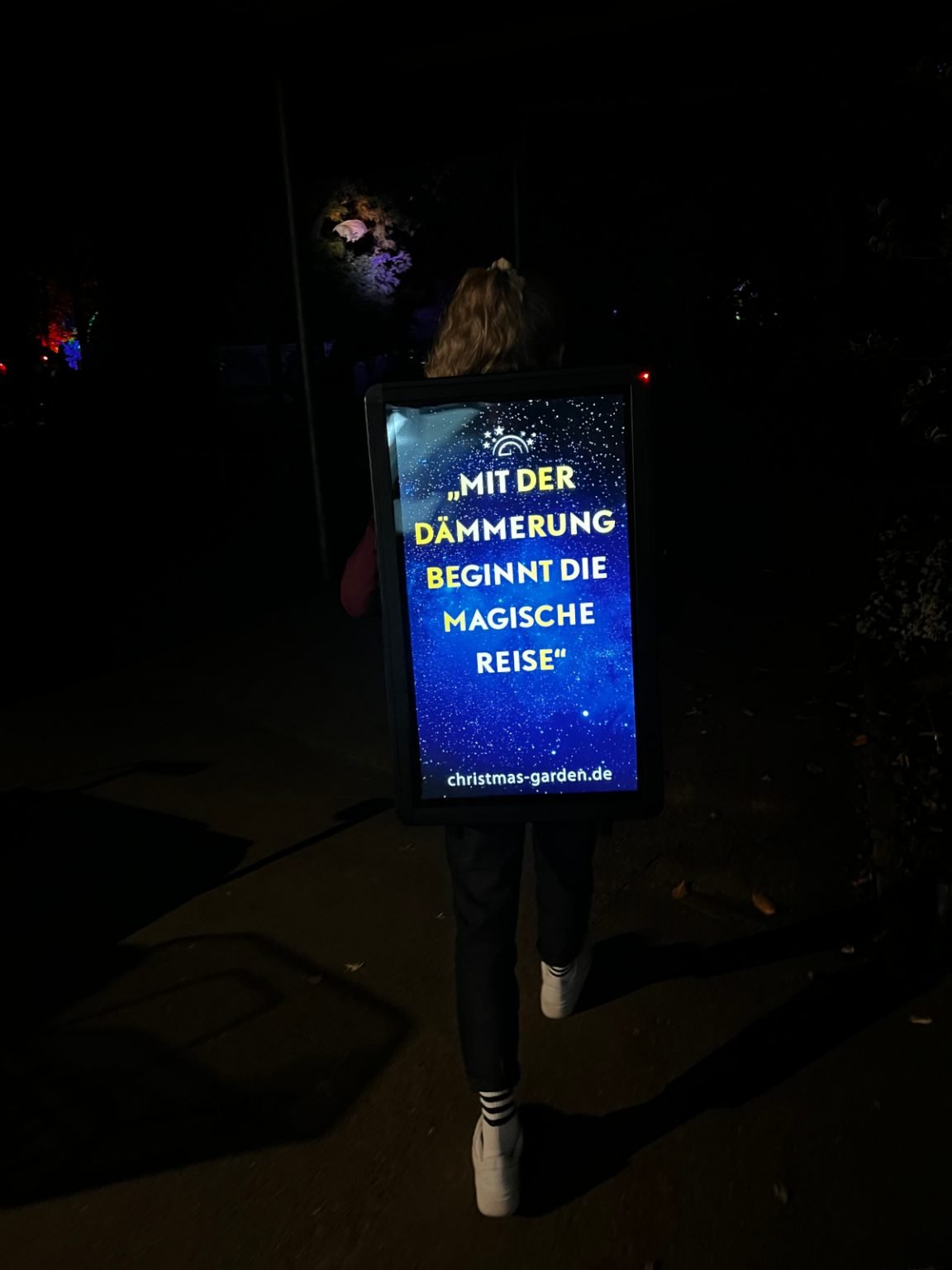 Walking Screens: DooH geht spazieren | invidis