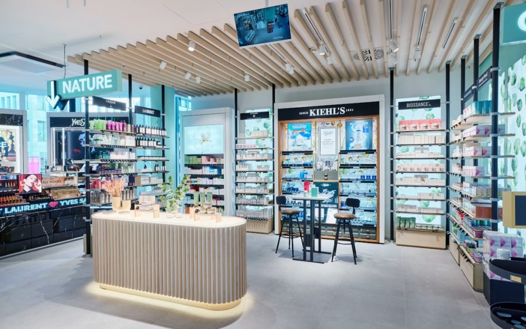 Douglas: Der erste Gen-Z-Beautystore | invidis