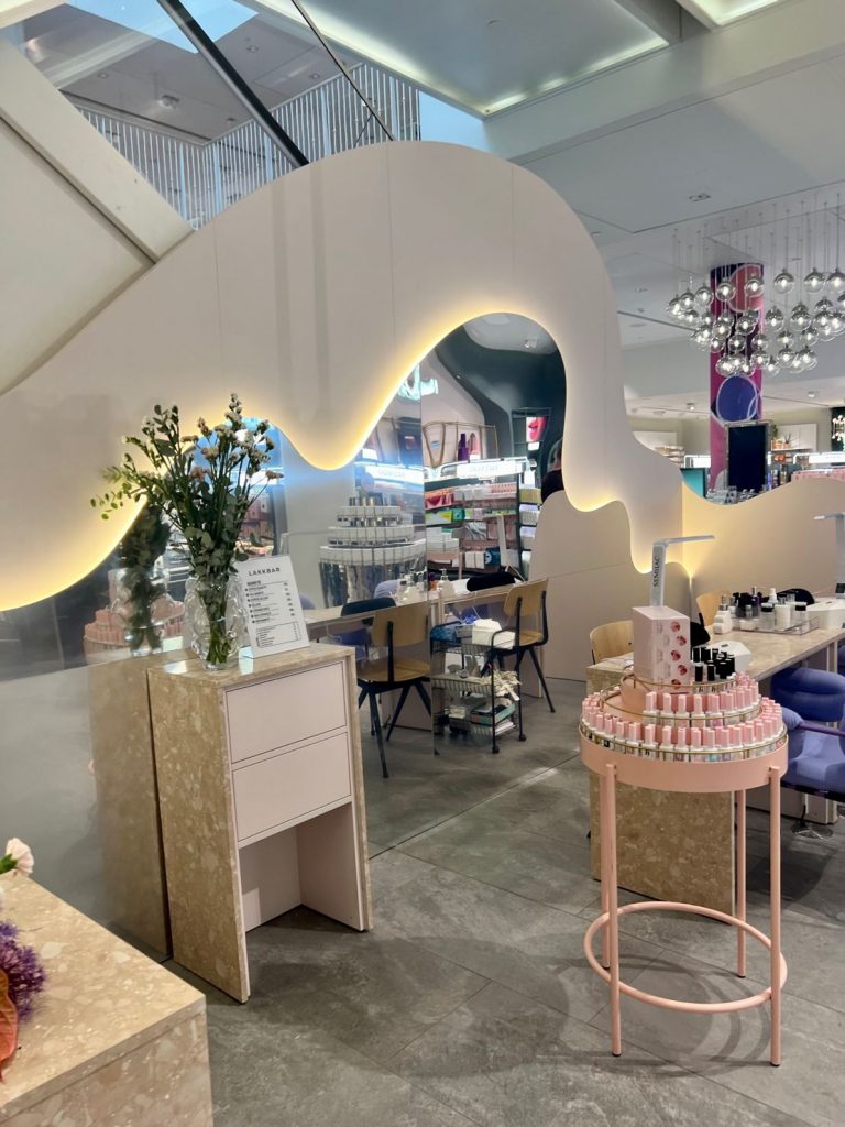 Retail: H&M öffnet eigene Beauty-Flagships | invidis