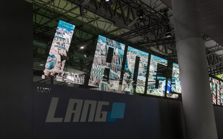 ISE 2025: Lang AG mit LED-Eyecatchern | invidis