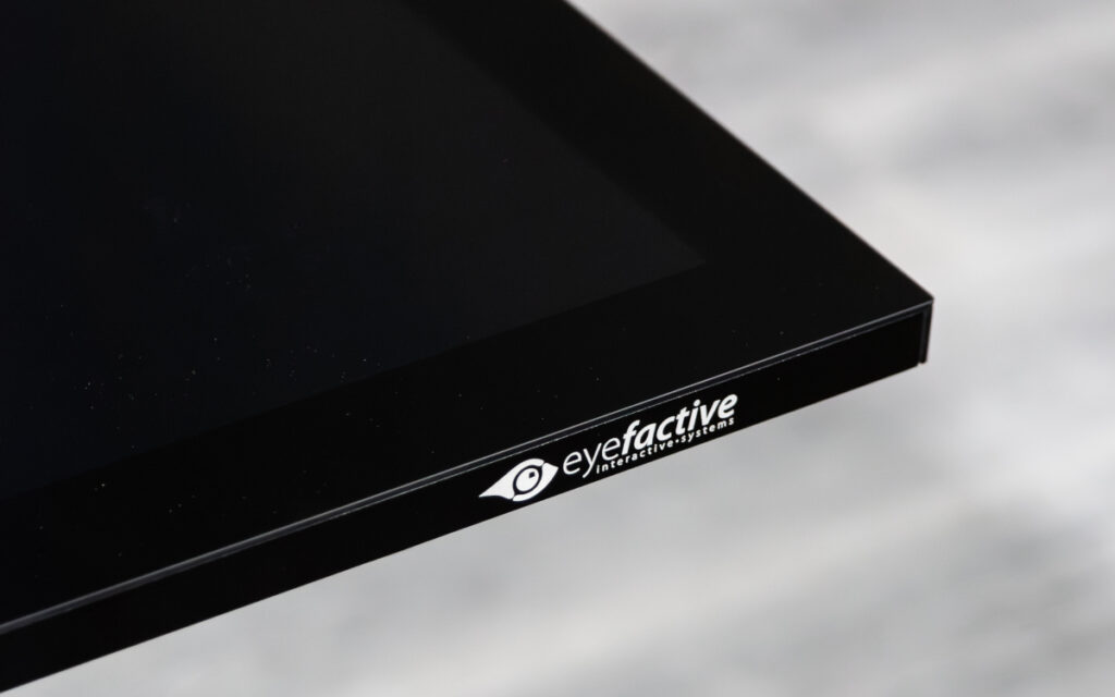 Eyefactive Mars: Neuer Multitouch-Screen mit Objekterkennung | invidis